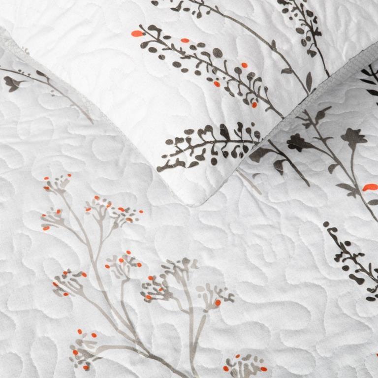 Discover Eva Embroidery Quilts in White Online | Misslyn