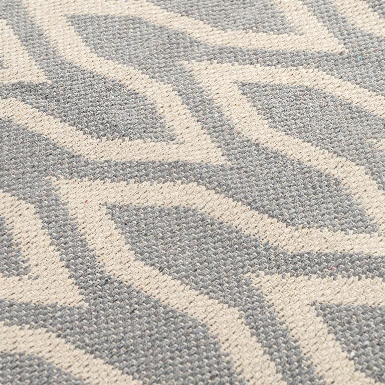 Handwoven Rugs in Nazca in Light Grey - Miss Lyn